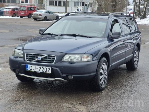 Blue Volvo XC70 2003 in Riga, with an engine capacity of 2.40 L and mileage of 0 thousand km for 2190 €, photo 2 on AUTOMOTO.COM.LV