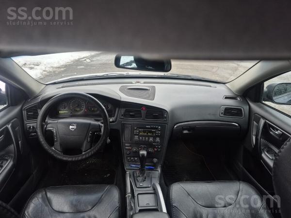 Blue Volvo XC70 2003 in Riga, with an engine capacity of 2.40 L and mileage of 0 thousand km for 2190 €, photo 6 on AUTOMOTO.COM.LV