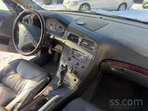 Zils Volvo XC70 2003 Rīga, ar dzinēja tilpumu 2.50 L un nobraukumu 270 tūkst. km par 4750 €, foto 15 vietnē AUTOMOTO.COM.LV
