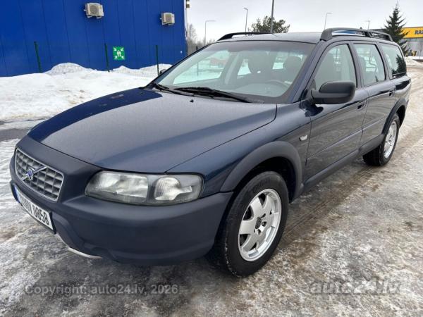 Blue Volvo XC70 2003 in Paide, with an engine capacity of 2.40 L and mileage of 383 thousand km for 4590 €, photo 1 on AUTOMOTO.COM.LV