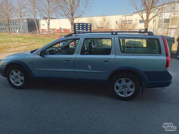 Blue Volvo XC70 2003 in Siauliai, with an engine capacity of 2.50 L and mileage of 400 thousand km for 1880 €, photo 6 on AUTOMOTO.COM.LV