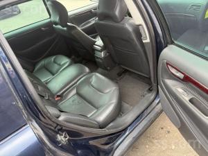 Blue Volvo XC70 2003 in Riga, with an engine capacity of 2.50 L and mileage of 270 thousand km for 4750 €, photo 17 on AUTOMOTO.COM.LV