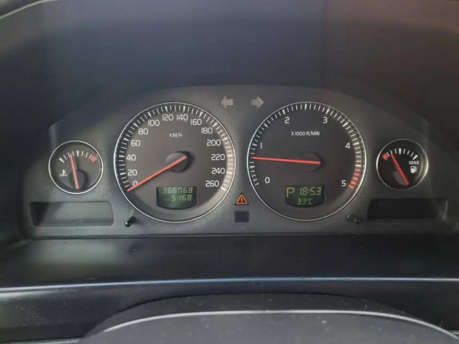 Синий Вольво ХС70 2003 в Екабпилс, объемом двигателя 2.40 л и пробегом 367 тыс. км за 1550 €, фото 23 на AUTOMOTO.COM.LV