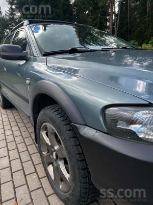 Zils Volvo XC70 2003 Rīga, ar dzinēja tilpumu 2.40 L un nobraukumu 370 tūkst. km par 2200 €, foto 3 vietnē AUTOMOTO.COM.LV