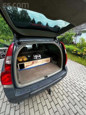 Zils Volvo XC70 2003 Rīga, ar dzinēja tilpumu 2.40 L un nobraukumu 370 tūkst. km par 2200 €, foto 10 vietnē AUTOMOTO.COM.LV