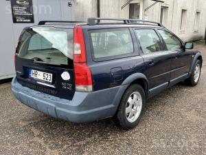 Zils Volvo XC70 2003 Daugavpils, ar dzinēja tilpumu 2.40 L un nobraukumu 0 tūkst. km par 2590 €, foto 7 vietnē AUTOMOTO.COM.LV