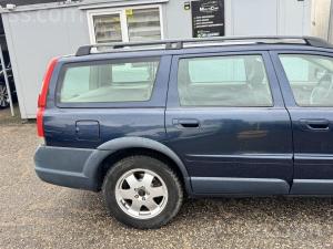 Zils Volvo XC70 2003 Daugavpils, ar dzinēja tilpumu 2.40 L un nobraukumu 0 tūkst. km par 2590 €, foto 9 vietnē AUTOMOTO.COM.LV