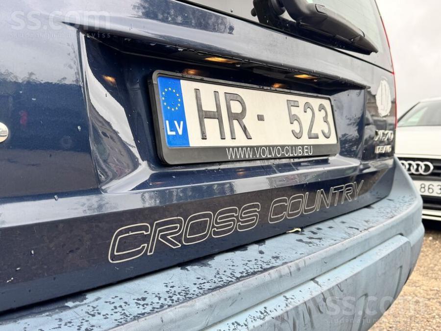 Zils Volvo XC70 2003 Daugavpils, ar dzinēja tilpumu 2.40 L un nobraukumu 0 tūkst. km par 2590 €, foto 13 vietnē AUTOMOTO.COM.LV