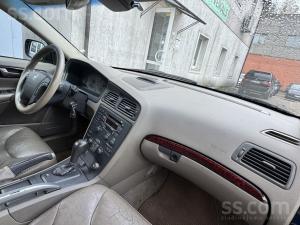 Zils Volvo XC70 2003 Daugavpils, ar dzinēja tilpumu 2.40 L un nobraukumu 0 tūkst. km par 2590 €, foto 15 vietnē AUTOMOTO.COM.LV