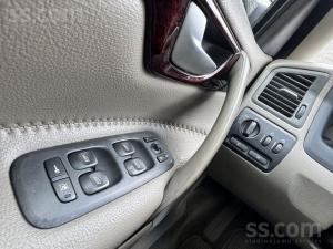 Zils Volvo XC70 2003 Daugavpils, ar dzinēja tilpumu 2.40 L un nobraukumu 0 tūkst. km par 2590 €, foto 19 vietnē AUTOMOTO.COM.LV