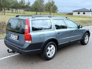 Blue Volvo XC70 2004 in Salcininkai, with an engine capacity of 2.40 L and mileage of 320 thousand km for 2750 €, photo 7 on AUTOMOTO.COM.LV