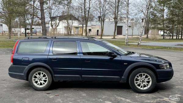 Zils Volvo XC70 2004 Kretinga, ar dzinēja tilpumu 2.40 L un nobraukumu 515 tūkst. km par 2200 €, foto 4 vietnē AUTOMOTO.COM.LV