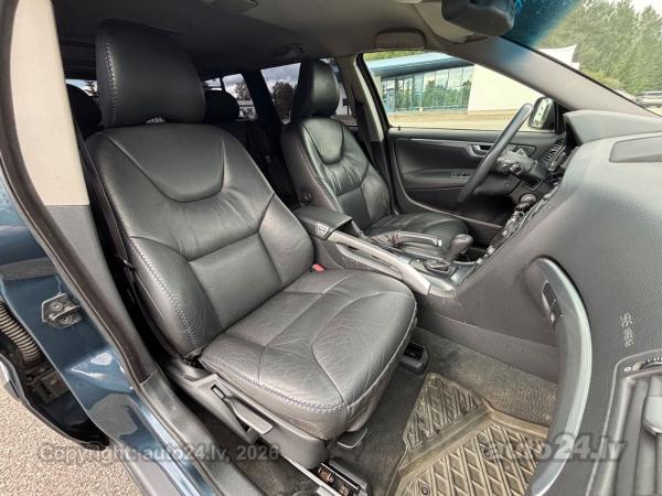 Zils Volvo XC70 2004 Paide, ar dzinēja tilpumu 0.00 L un nobraukumu 0 tūkst. km par 3990 €, foto 9 vietnē AUTOMOTO.COM.LV
