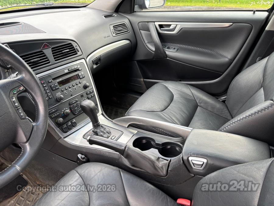 Blue Volvo XC70 2004 in Paide, with an engine capacity of 0.00 L and mileage of 0 thousand km for 3990 €, photo 12 on AUTOMOTO.COM.LV