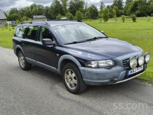 Blue Volvo XC70 2004 in Ventspils, with an engine capacity of 2.50 L and mileage of 313 thousand km for 3100 €, photo 4 on AUTOMOTO.COM.LV