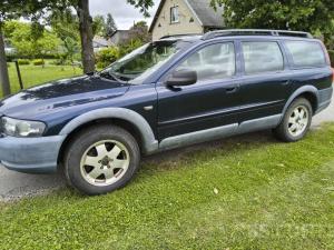 Blue Volvo XC70 2004 in Ventspils, with an engine capacity of 2.50 L and mileage of 313 thousand km for 3100 €, photo 10 on AUTOMOTO.COM.LV
