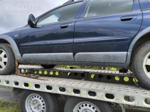 Blue Volvo XC70 2004 in Ventspils, with an engine capacity of 2.50 L and mileage of 313 thousand km for 3100 €, photo 19 on AUTOMOTO.COM.LV