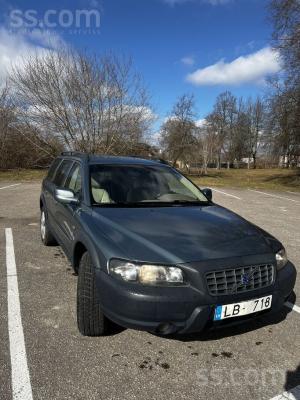Zils Volvo XC70 2004 Kuldīga, ar dzinēja tilpumu 2.40 L un nobraukumu 382 tūkst. km par 2700 €, foto 9 vietnē AUTOMOTO.COM.LV