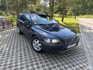 Zils Volvo XC70 2004 Kauņa, ar dzinēja tilpumu 2.40 L un nobraukumu 295 tūkst. km par 2790 €, foto 3 vietnē AUTOMOTO.COM.LV