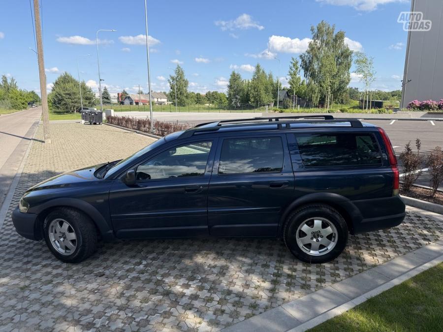 Zils Volvo XC70 2004 Kauņa, ar dzinēja tilpumu 2.40 L un nobraukumu 295 tūkst. km par 2790 €, foto 5 vietnē AUTOMOTO.COM.LV