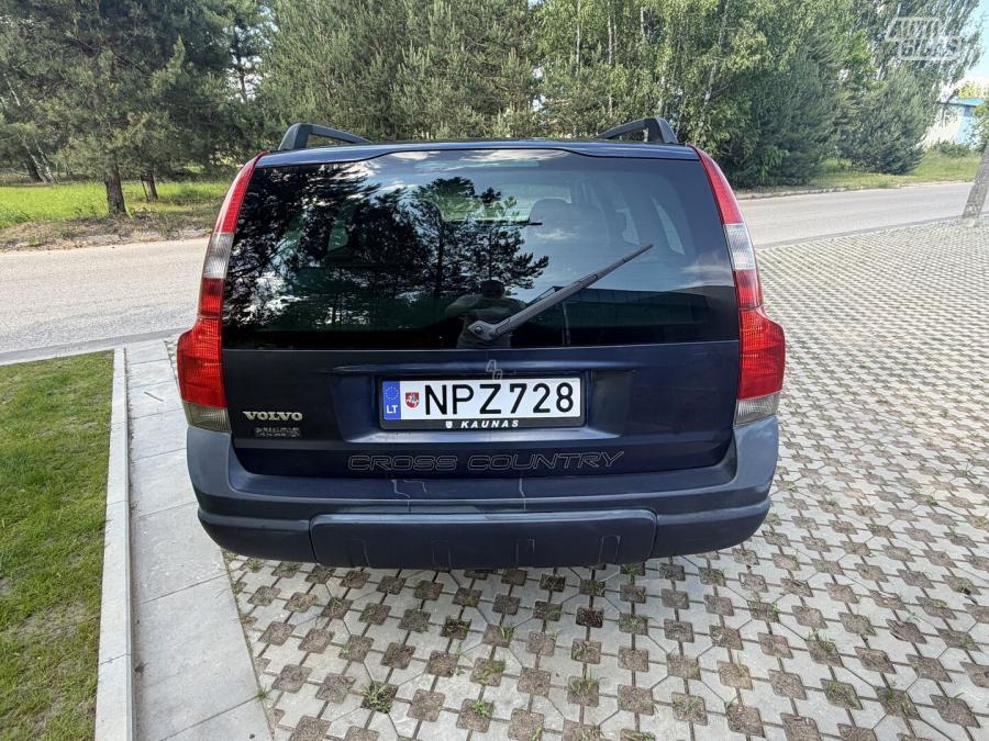 Zils Volvo XC70 2004 Kauņa, ar dzinēja tilpumu 2.40 L un nobraukumu 295 tūkst. km par 2790 €, foto 8 vietnē AUTOMOTO.COM.LV