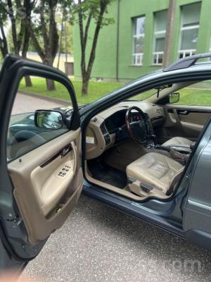 Zils Volvo XC70 2004 Kuldīga, ar dzinēja tilpumu 2.40 L un nobraukumu 383 tūkst. km par 2750 €, foto 8 vietnē AUTOMOTO.COM.LV