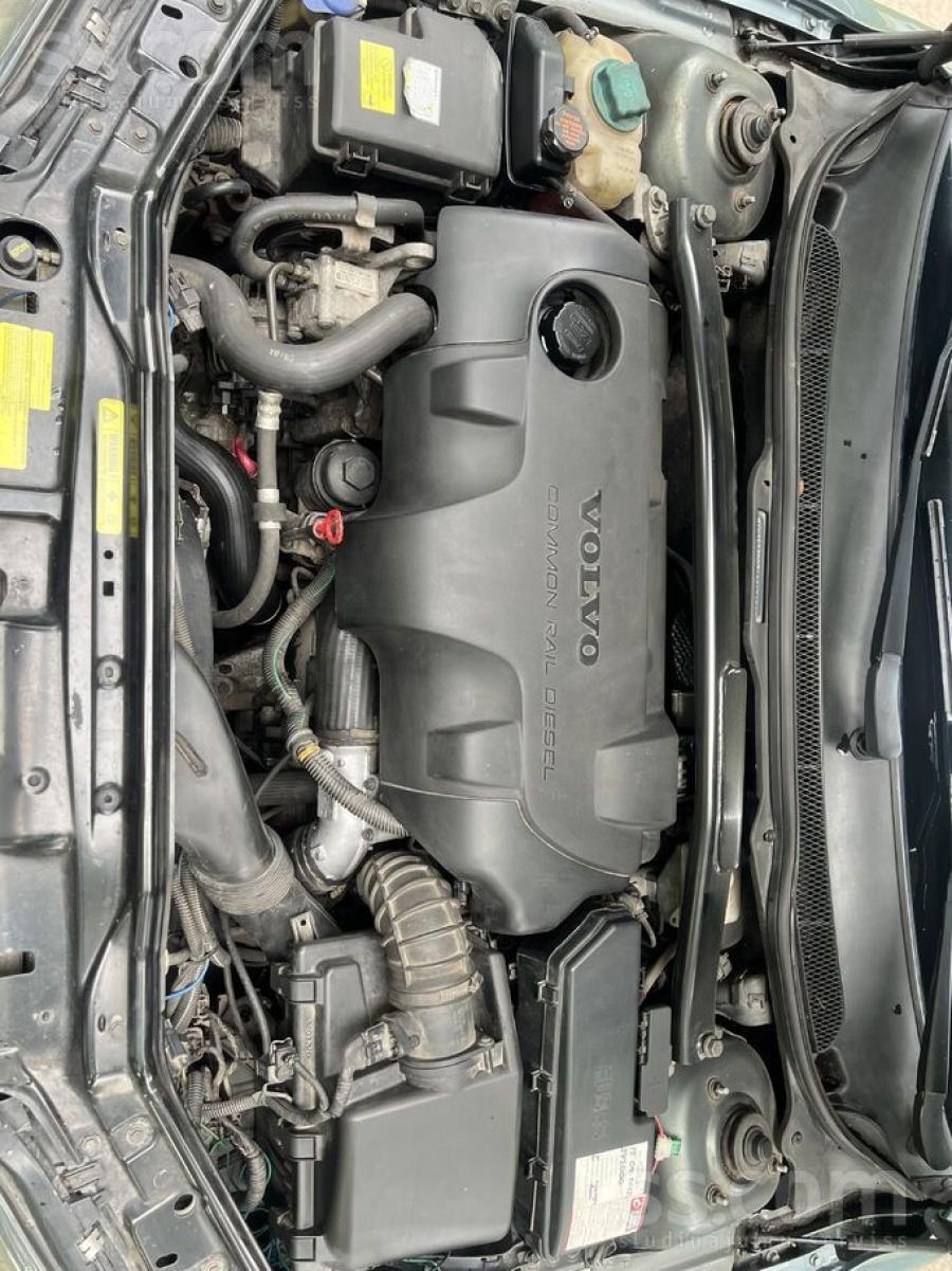 Zils Volvo XC70 2004 Kuldīga, ar dzinēja tilpumu 2.40 L un nobraukumu 383 tūkst. km par 2750 €, foto 10 vietnē AUTOMOTO.COM.LV