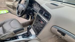 Blue Volvo XC70 2004 in Riga, with an engine capacity of 2.40 L and mileage of 263 thousand km for 3300 €, photo 23 on AUTOMOTO.COM.LV