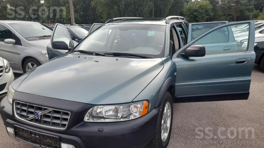 Blue Volvo XC70 2004 in Riga, with an engine capacity of 2.40 L and mileage of 263 thousand km for 3300 €, photo 30 on AUTOMOTO.COM.LV