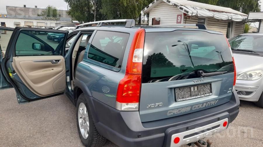 Blue Volvo XC70 2004 in Riga, with an engine capacity of 2.40 L and mileage of 263 thousand km for 3300 €, photo 31 on AUTOMOTO.COM.LV