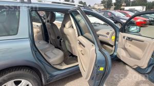 Blue Volvo XC70 2004 in Riga, with an engine capacity of 2.40 L and mileage of 263 thousand km for 3300 €, photo 34 on AUTOMOTO.COM.LV