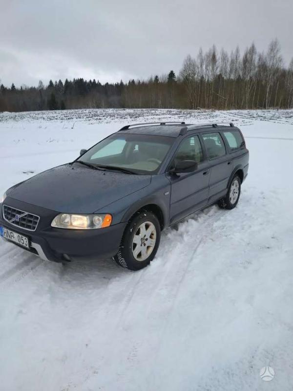 Zils Volvo XC70 2005 Švenčionys, ar dzinēja tilpumu 2.40 L un nobraukumu 543 tūkst. km par 1700 €, foto 2 vietnē AUTOMOTO.COM.LV