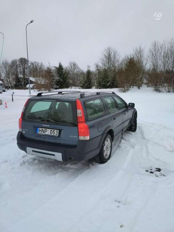 Zils Volvo XC70 2005 Švenčionys, ar dzinēja tilpumu 2.40 L un nobraukumu 543 tūkst. km par 1700 €, foto 4 vietnē AUTOMOTO.COM.LV