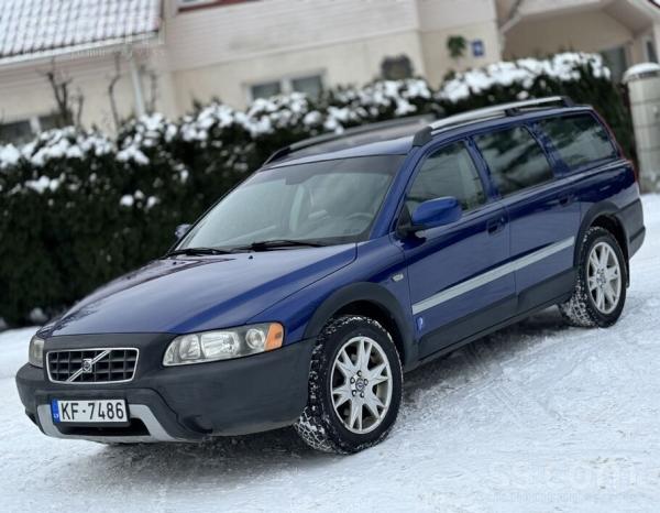 Blue Volvo XC70 2005 in Jurmala, with an engine capacity of 2.40 L and mileage of 0 thousand km for 4290 €, photo 1 on AUTOMOTO.COM.LV