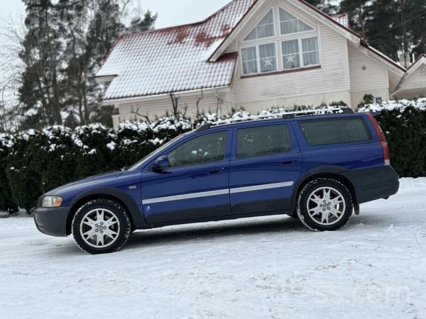 Blue Volvo XC70 2005 in Jurmala, with an engine capacity of 2.40 L and mileage of 0 thousand km for 4290 €, photo 4 on AUTOMOTO.COM.LV