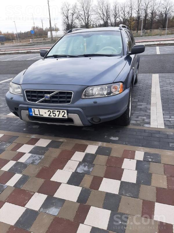 Синий Вольво ХС70 2005 в Елгава, объемом двигателя 2.40 л и пробегом 378 тыс. км за 3200 €, фото 1 на AUTOMOTO.COM.LV