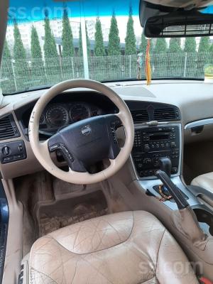 Zils Volvo XC70 2005 Jelgava, ar dzinēja tilpumu 2.40 L un nobraukumu 378 tūkst. km par 3200 €, foto 9 vietnē AUTOMOTO.COM.LV