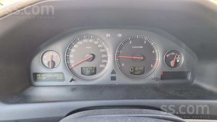 Синий Вольво ХС70 2005 в Елгава, объемом двигателя 2.40 л и пробегом 413 тыс. км за 3590 €, фото 11 на AUTOMOTO.COM.LV