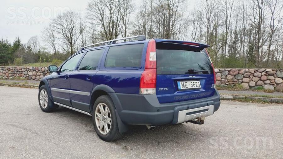 Zils Volvo XC70 2005 Rīga, ar dzinēja tilpumu 2.40 L un nobraukumu 484 tūkst. km par 3400 €, foto 5 vietnē AUTOMOTO.COM.LV