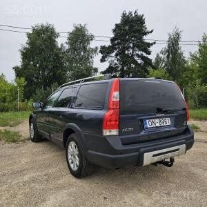 Zils Volvo XC70 2005 Rīga, ar dzinēja tilpumu 2.40 L un nobraukumu 290 tūkst. km par 4350 €, foto 5 vietnē AUTOMOTO.COM.LV