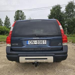 Zils Volvo XC70 2005 Rīga, ar dzinēja tilpumu 2.40 L un nobraukumu 290 tūkst. km par 4350 €, foto 6 vietnē AUTOMOTO.COM.LV
