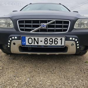 Zils Volvo XC70 2005 Rīga, ar dzinēja tilpumu 2.40 L un nobraukumu 290 tūkst. km par 4350 €, foto 12 vietnē AUTOMOTO.COM.LV