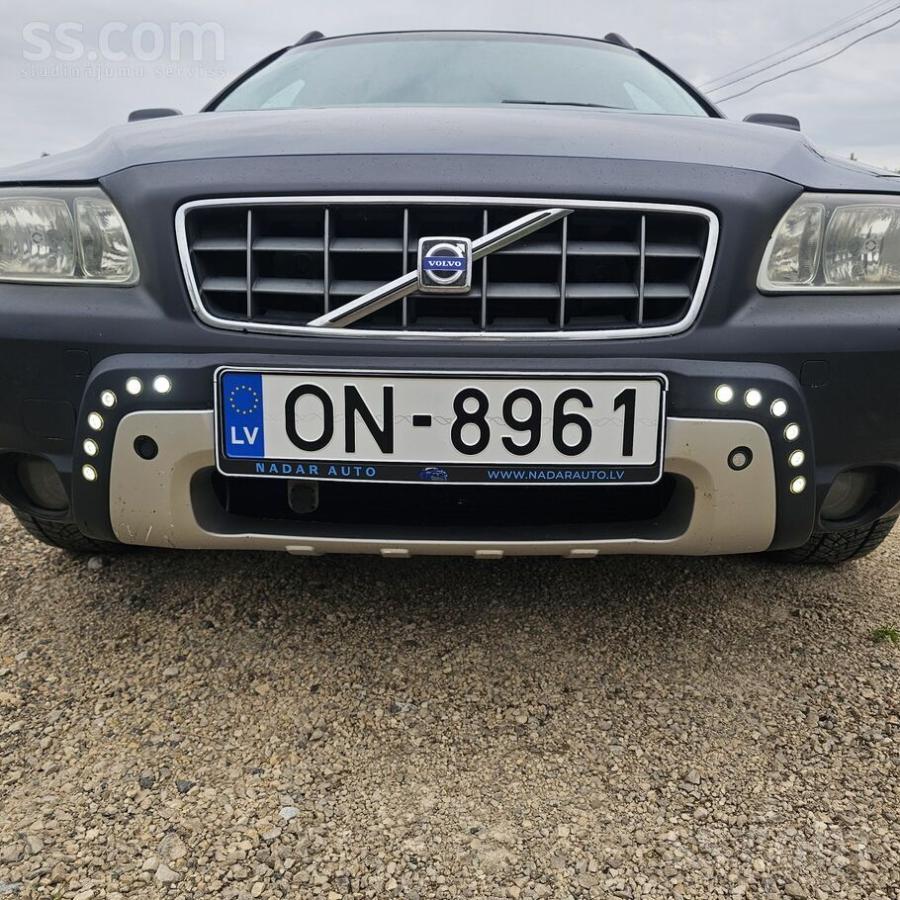 Zils Volvo XC70 2005 Rīga, ar dzinēja tilpumu 2.40 L un nobraukumu 290 tūkst. km par 4350 €, foto 12 vietnē AUTOMOTO.COM.LV