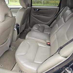 Zils Volvo XC70 2005 Rīga, ar dzinēja tilpumu 2.40 L un nobraukumu 290 tūkst. km par 4350 €, foto 14 vietnē AUTOMOTO.COM.LV