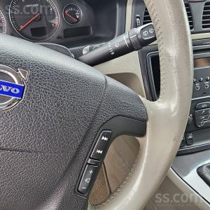 Zils Volvo XC70 2005 Rīga, ar dzinēja tilpumu 2.40 L un nobraukumu 290 tūkst. km par 4350 €, foto 20 vietnē AUTOMOTO.COM.LV