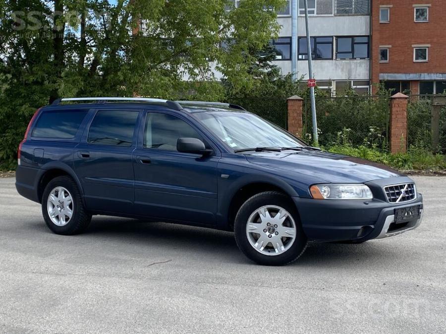 Zils Volvo XC70 2005 Rīga, ar dzinēja tilpumu 2.40 L un nobraukumu 341 tūkst. km par 4500 €, foto 9 vietnē AUTOMOTO.COM.LV