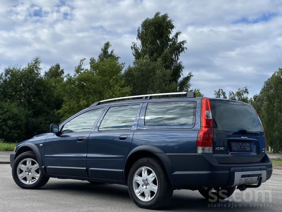 Zils Volvo XC70 2005 Rīga, ar dzinēja tilpumu 2.40 L un nobraukumu 341 tūkst. km par 4500 €, foto 15 vietnē AUTOMOTO.COM.LV