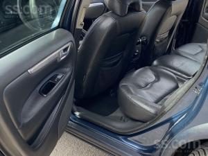 Zils Volvo XC70 2005 Rīga, ar dzinēja tilpumu 2.40 L un nobraukumu 341 tūkst. km par 4500 €, foto 17 vietnē AUTOMOTO.COM.LV
