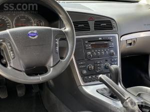 Zils Volvo XC70 2005 Rīga, ar dzinēja tilpumu 2.40 L un nobraukumu 341 tūkst. km par 4500 €, foto 19 vietnē AUTOMOTO.COM.LV