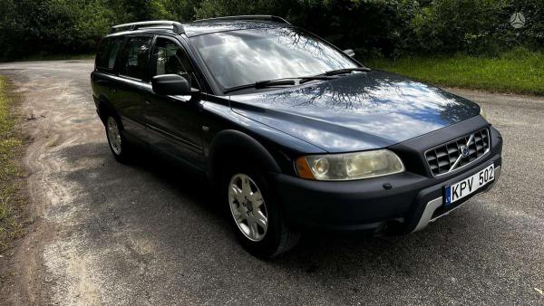 Zils Volvo XC70 2005 Šauļi, ar dzinēja tilpumu 2.50 L un nobraukumu 365 tūkst. km par 2800 €, foto 2 vietnē AUTOMOTO.COM.LV